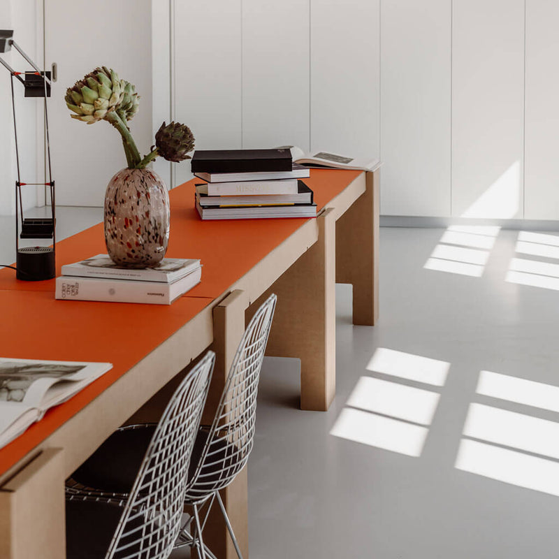 ROOM IN A BOX | GRID Tisch