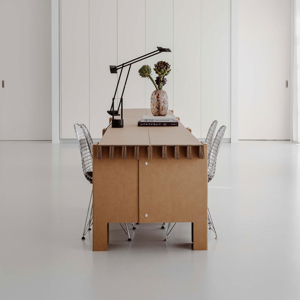 ROOM IN A BOX | GRID Tisch