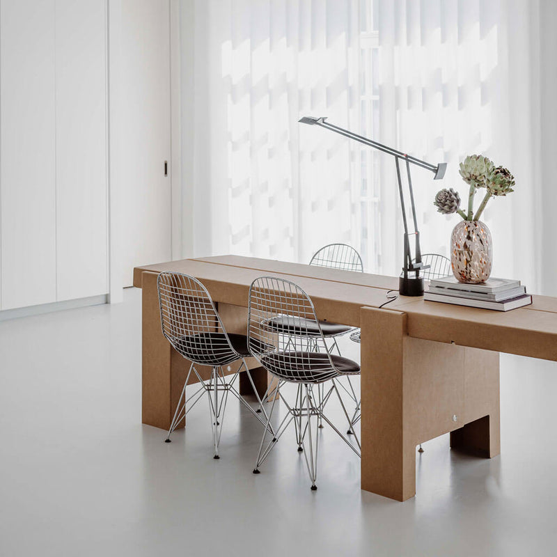 ROOM IN A BOX | GRID Tisch